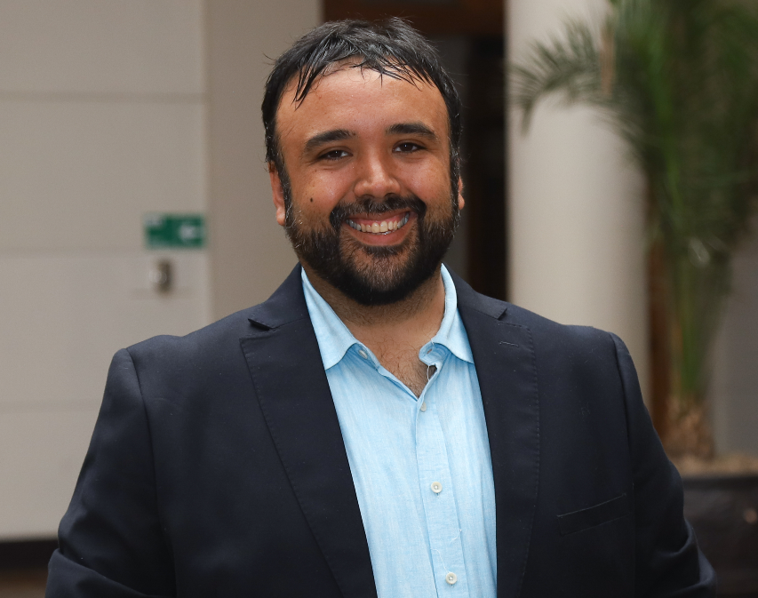 Revista Technology in Society publicó artículo del académico Nicolás ...